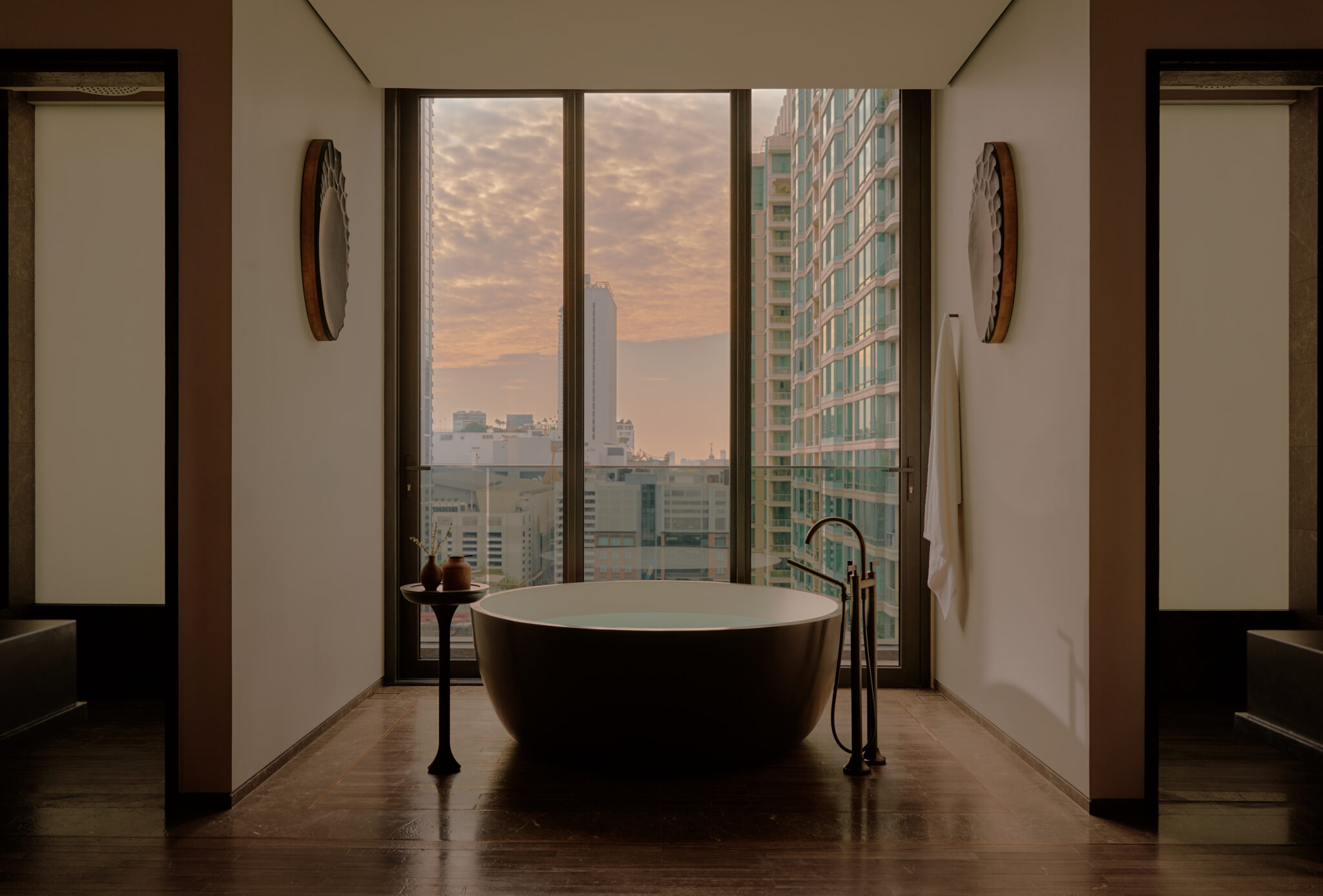 THE PINNACLE OF CITY LIVING: AMAN SUITE AT AMAN NAI LERT BANGKOK | NOW ...