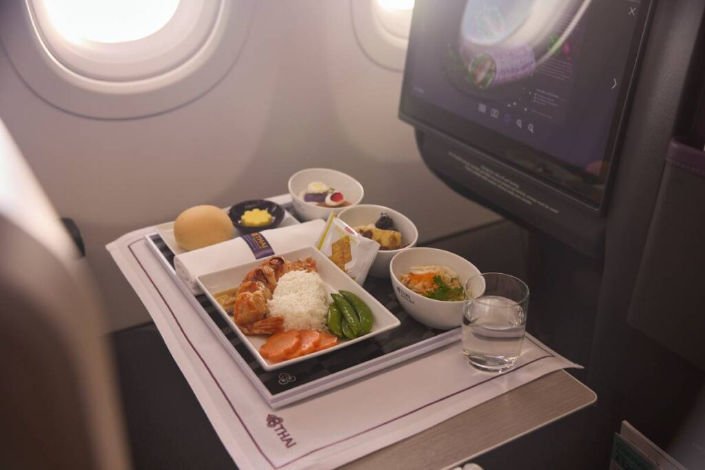 Thai Airways Unveils Airbus A321neo, Showcasing New Cabin and Products ...